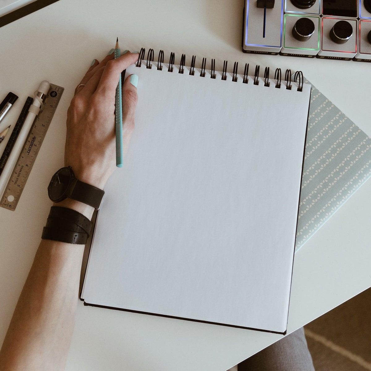 A Left-Handed Notebook Guide – Jenni Bick Custom Journals